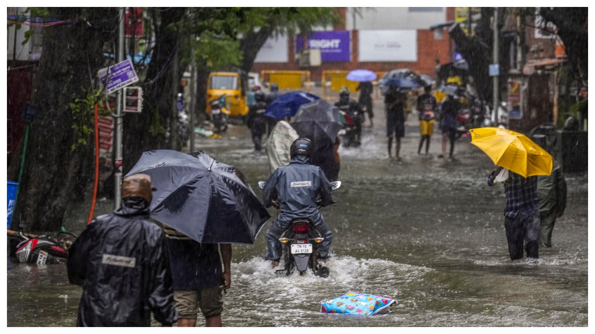 Bengaluru Weather: ಮಿಚಾಂಗ್ ಚಂಡಮಾರುತದಿಂದಾಗಿ ಬೆಂಗಳೂರಿನಲ್ಲಿ ಭಾರೀ ...